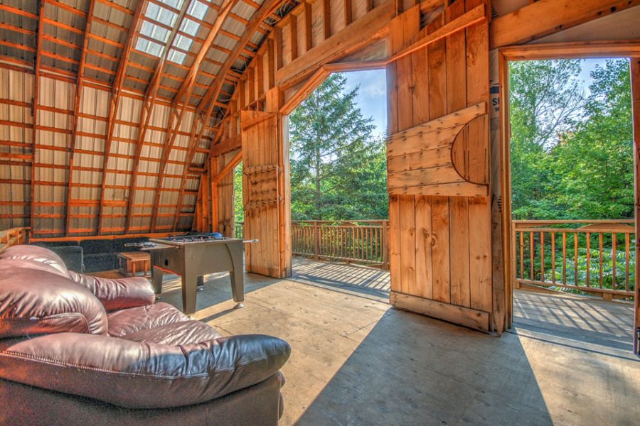 Reception Barn for rental - Rafting Momentum